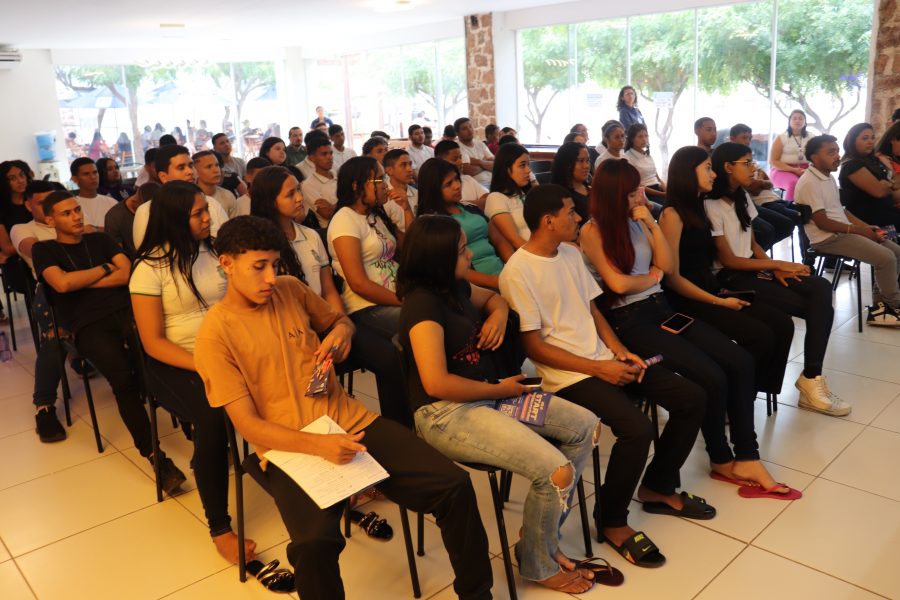 F5 recebe alunos da EEFM Professor Arruda, no Projeto “F5 OPEN DOOR ...